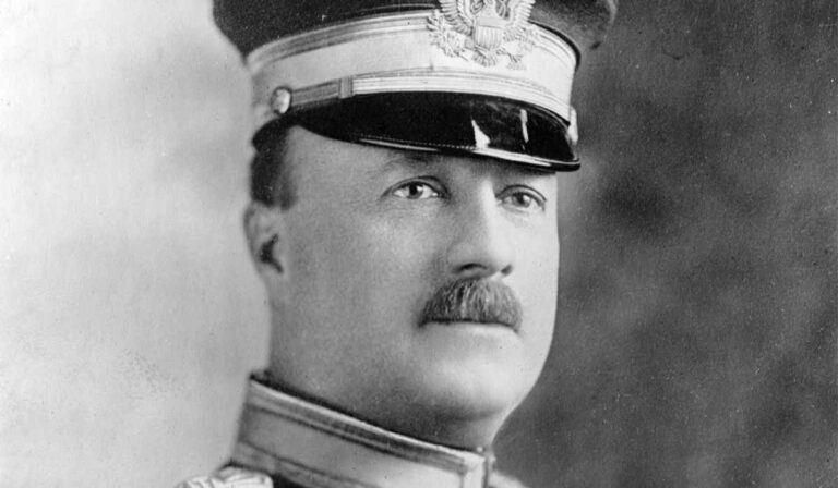 13 Famous People Who Died On Titanic